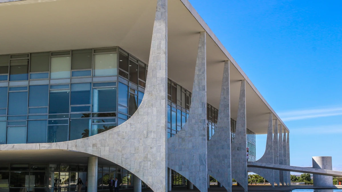 » Governo monta comitiva para reunião de emergência no Rio de Janeiro