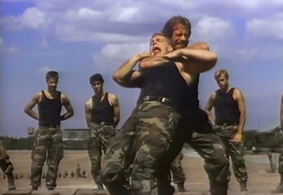 » Chuck Norris: relembre 15 memes hilários do ator “imorrível”
